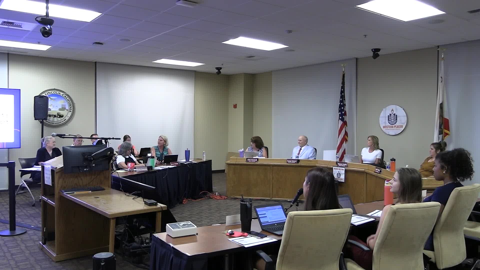 CitizenPortal.ai - Graduation Ceremony Celebrates Leadership Lincoln ...