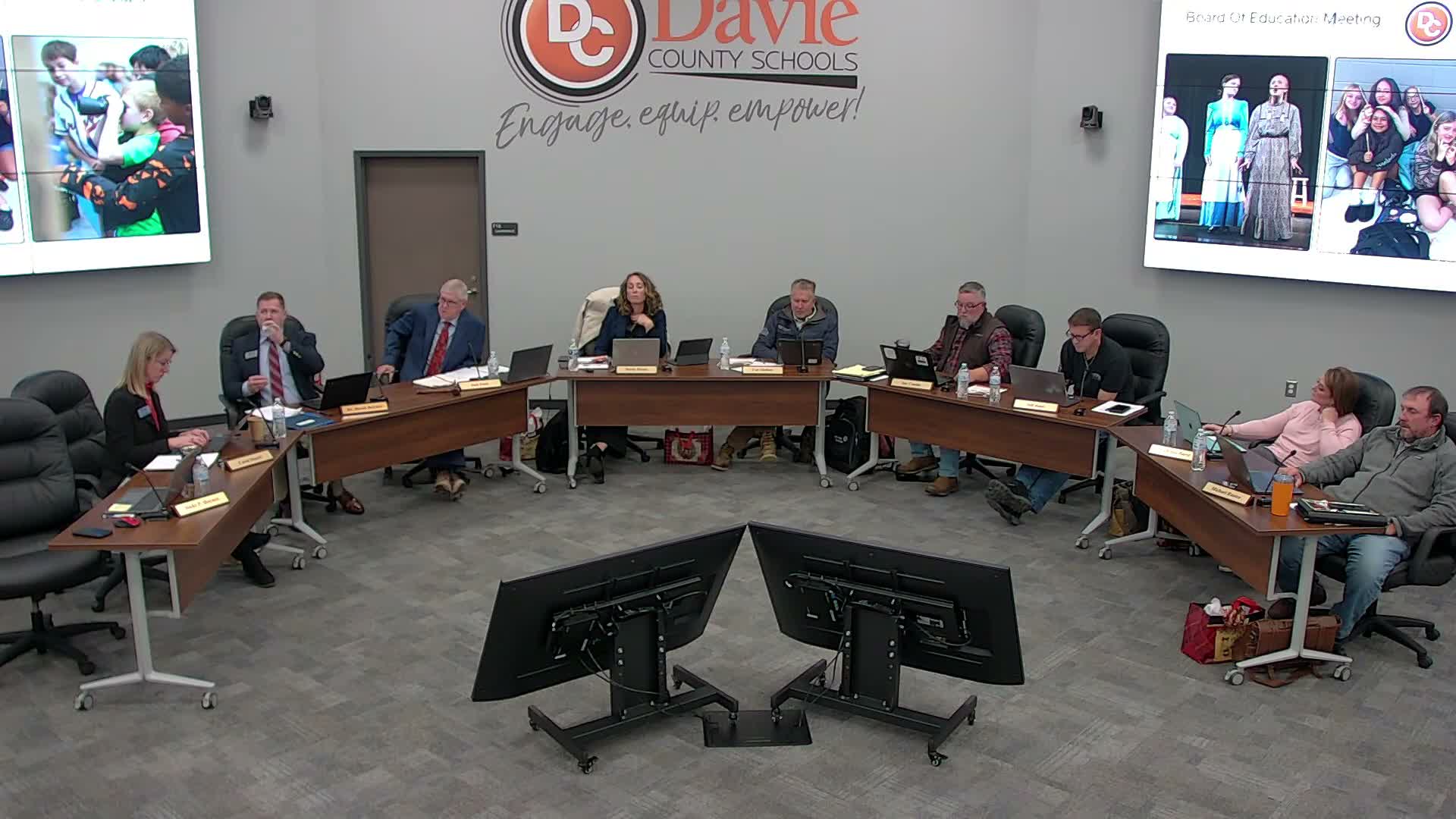 CitizenPortal.ai - Calendar committee presents two options; board will ...