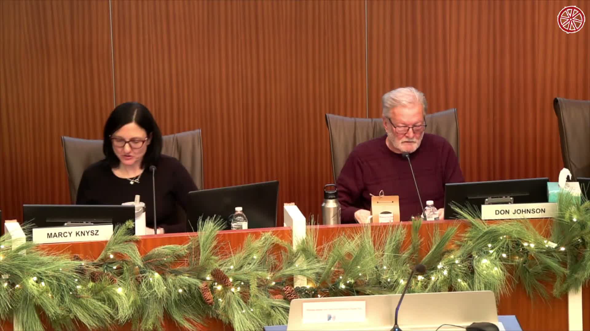 Plan commission approves retaining wall and fence for Lakeside Villas ...